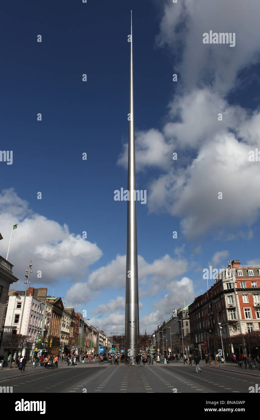 The spike sculpture in central dublin O,Connell St Stock Photo - Alamy