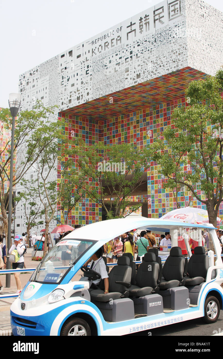 Electric Bus in front of Republic Of Korea Pavilion. 2010 Shanghai ...