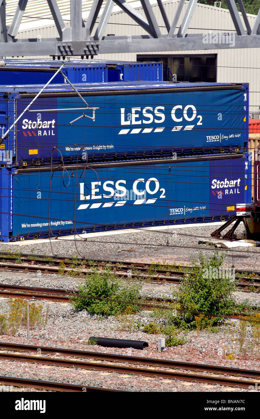 Tesco rail transport containers hi-res stock photography and images - Alamy