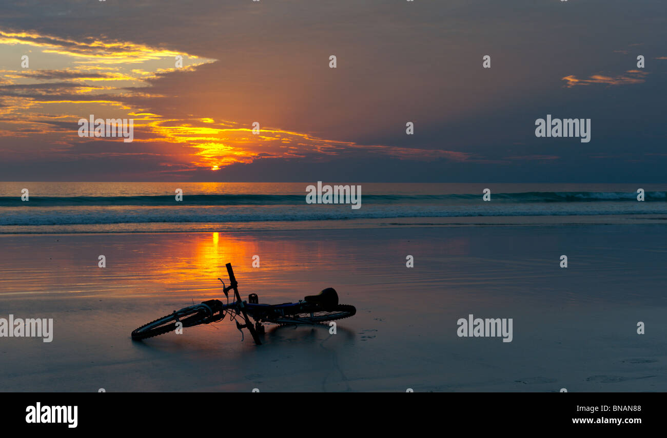 Cable beach hi-res stock photography and images - Alamy