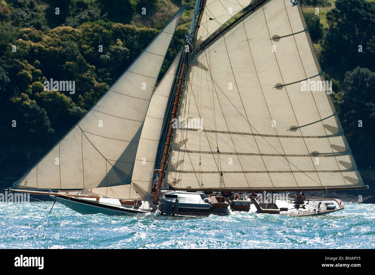 Gaff sloop hi-res stock photography and images - Alamy