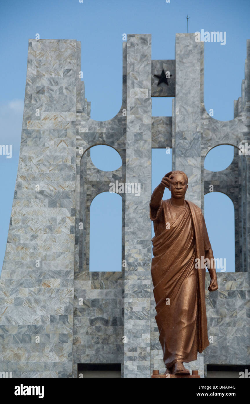 Nkrumah statue hi-res stock photography and images - Alamy
