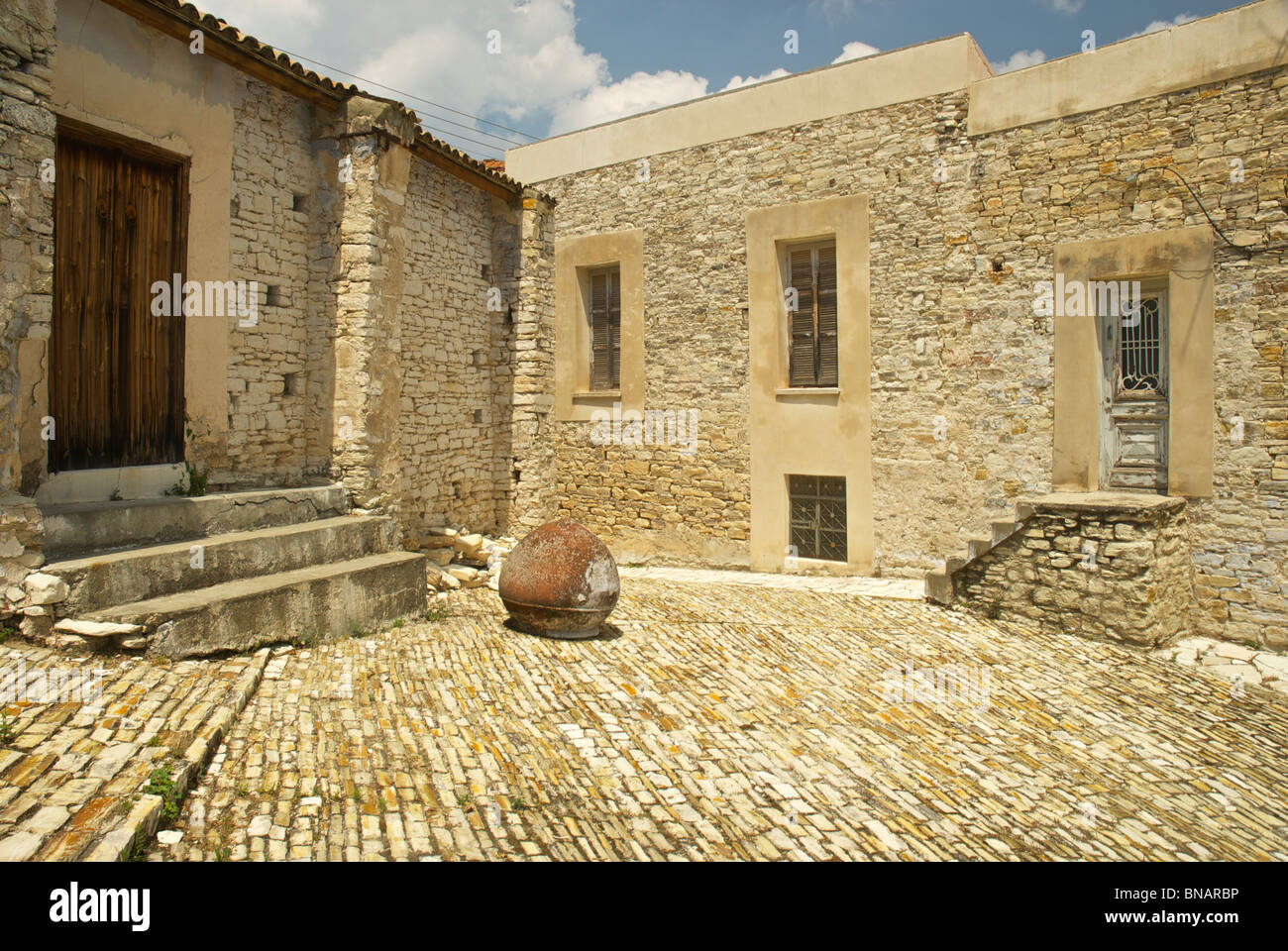 Cyprus street square hi-res stock photography and images - Alamy