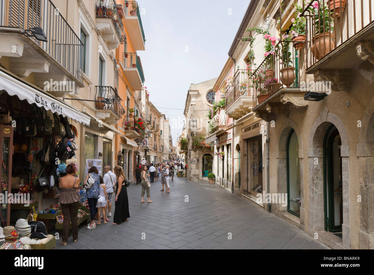 Shops on the Corso Umberto in the old town, Taormina, South East Stock ...