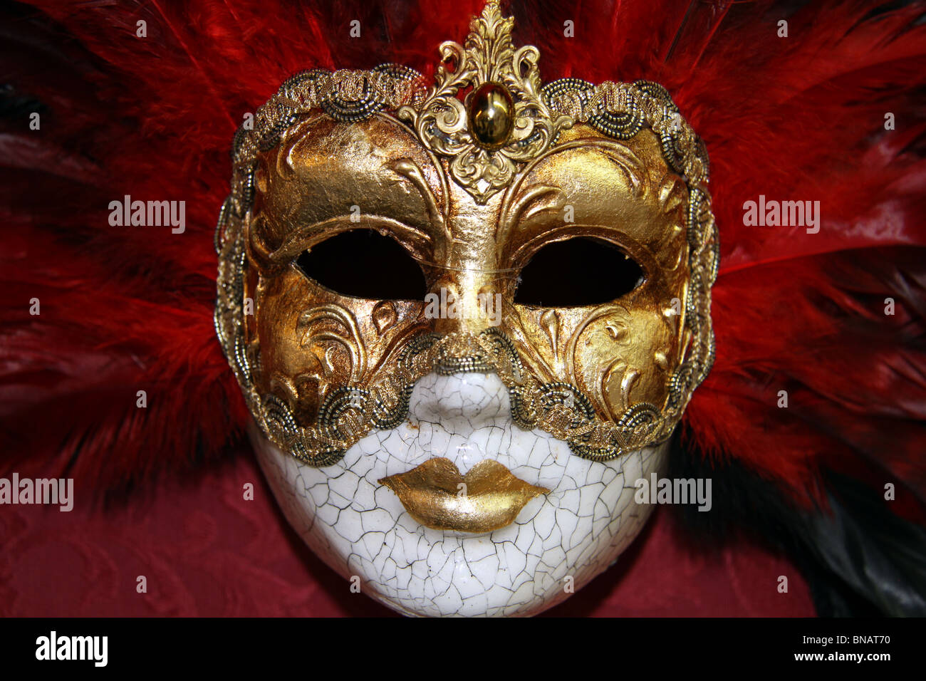 Theater stage golden masks hi-res stock photography and images - Alamy