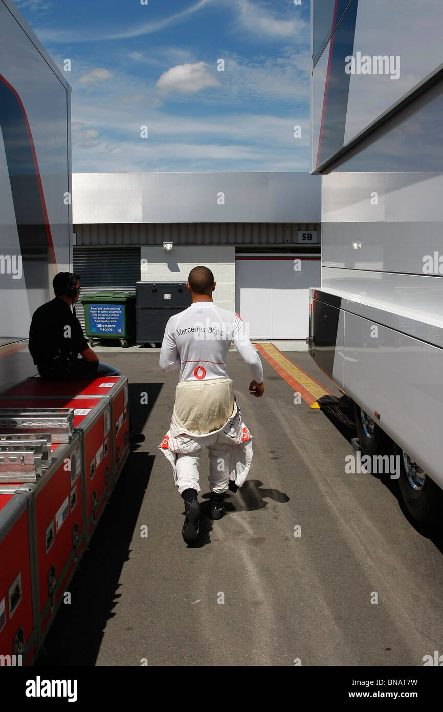 Lewis hamilton 2010 silverstone hi-res stock photography and images - Alamy