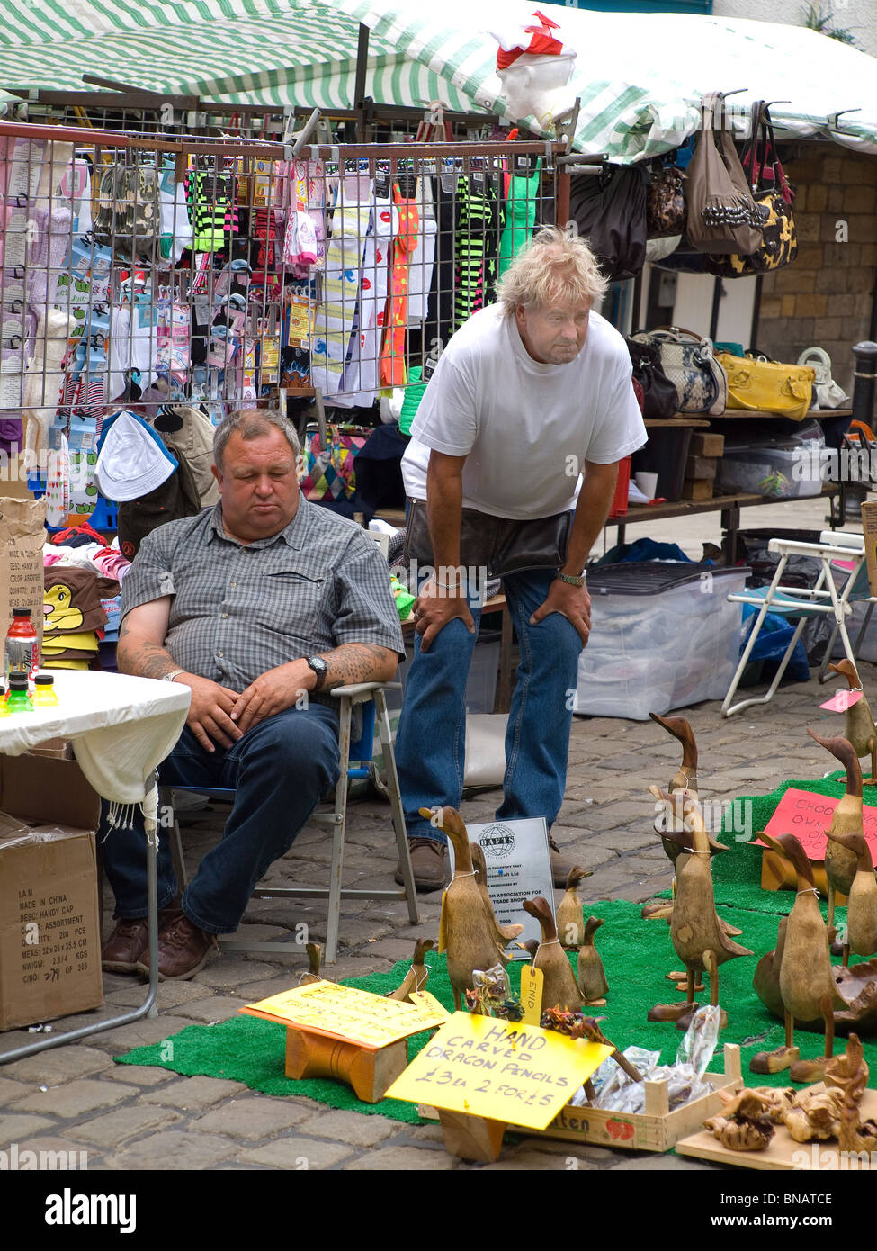 Market stallholders hi-res stock photography and images - Alamy
