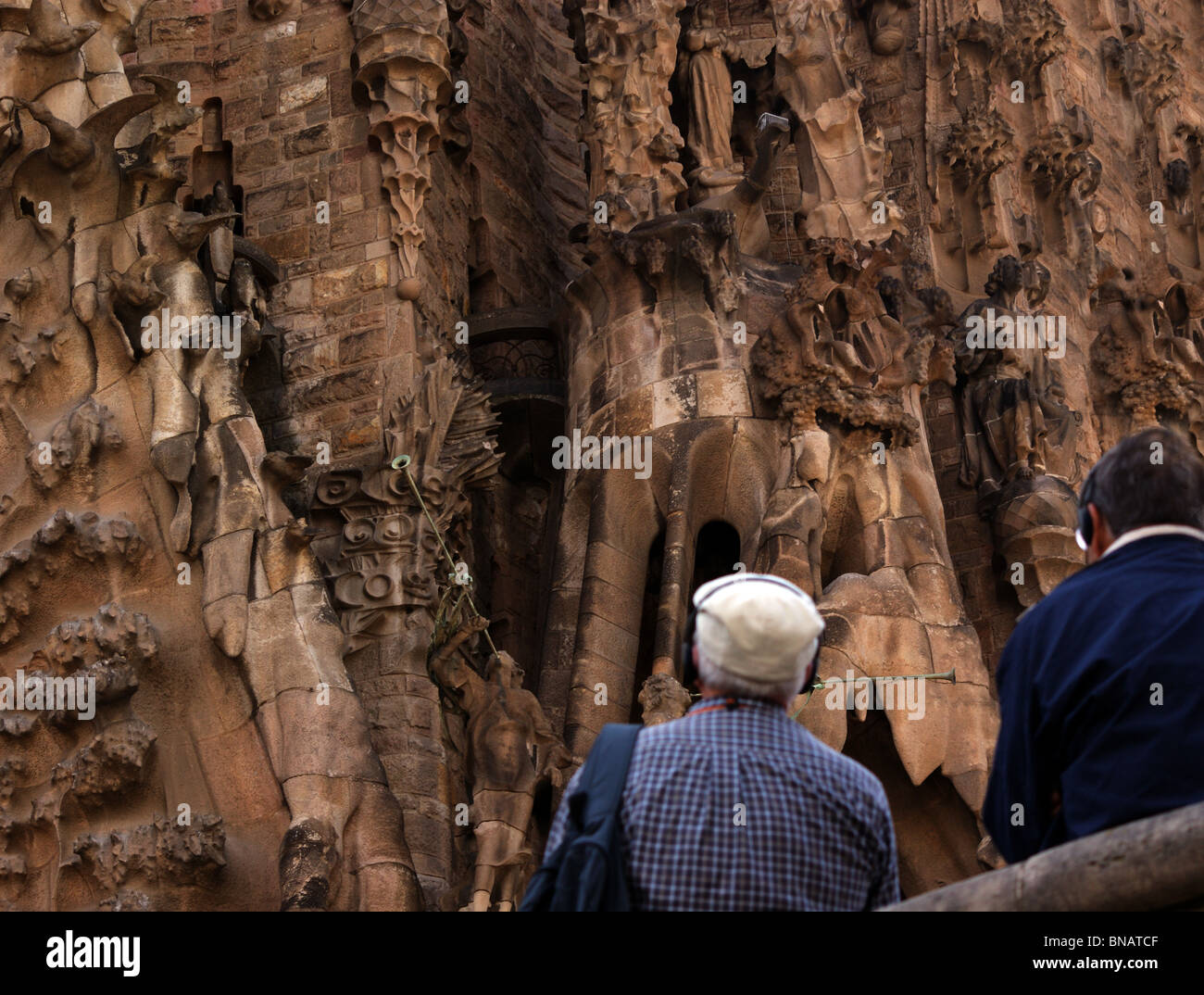 Statues of two men hi-res stock photography and images - Alamy