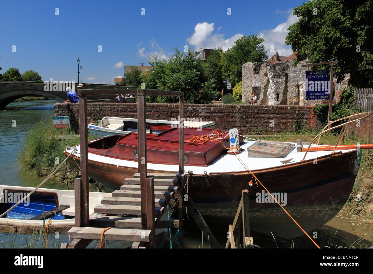 River arun in arundel west hi-res stock photography and images - Alamy