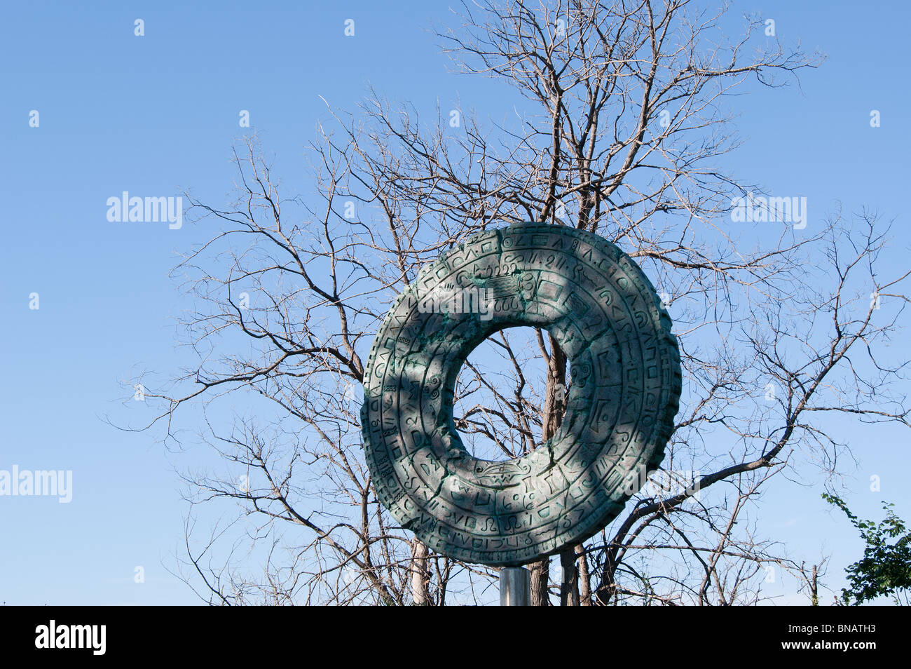 Object circle antique historical blue sky hi-res stock photography and ...