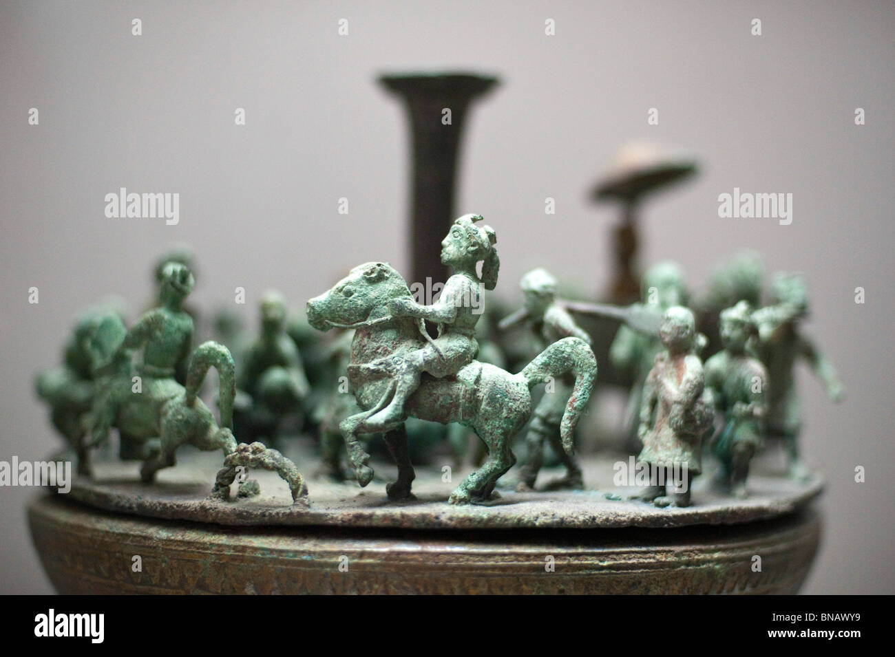 Cowrie shells hi-res stock photography and images - Alamy