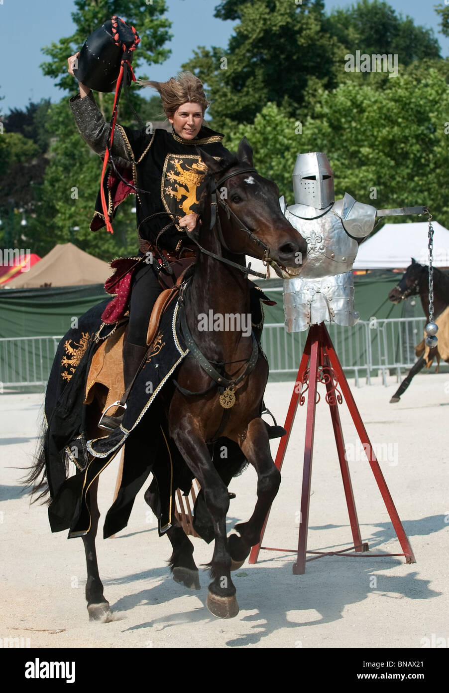 Medieval tournament hi-res stock photography and images - Alamy