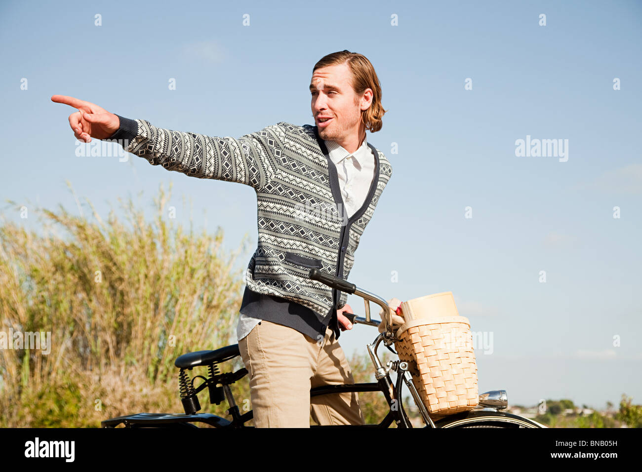 Retro man pointing hi-res stock photography and images - Alamy
