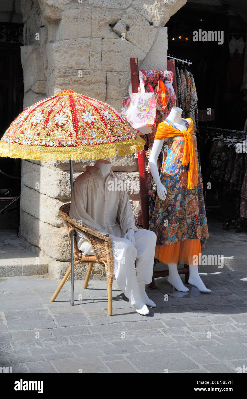 A group of mannequins/ store dummies outside a shop Stock Photo - Alamy
