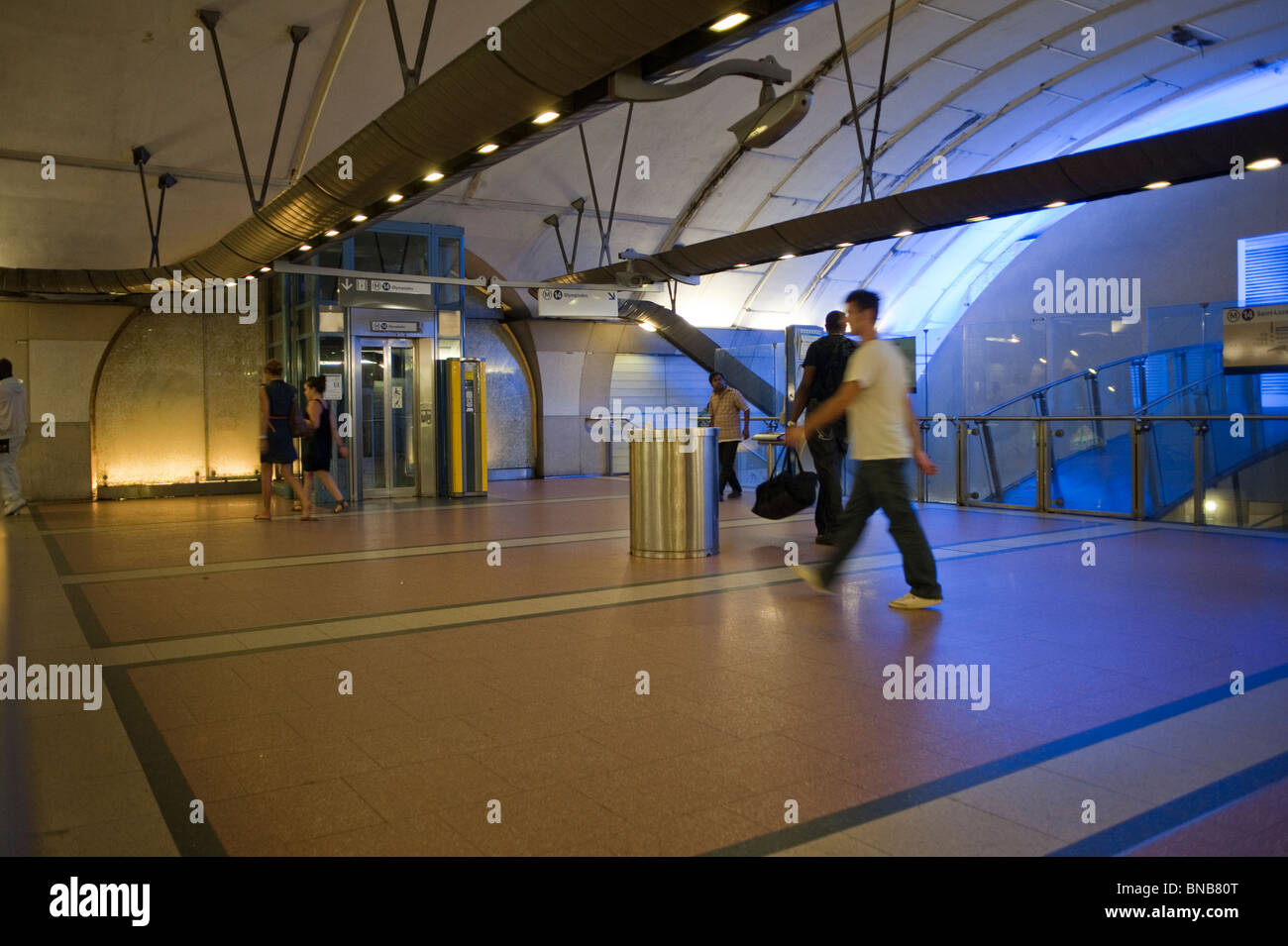 Paris Metro, France, Crowd People in Underground Subway Train Station ...