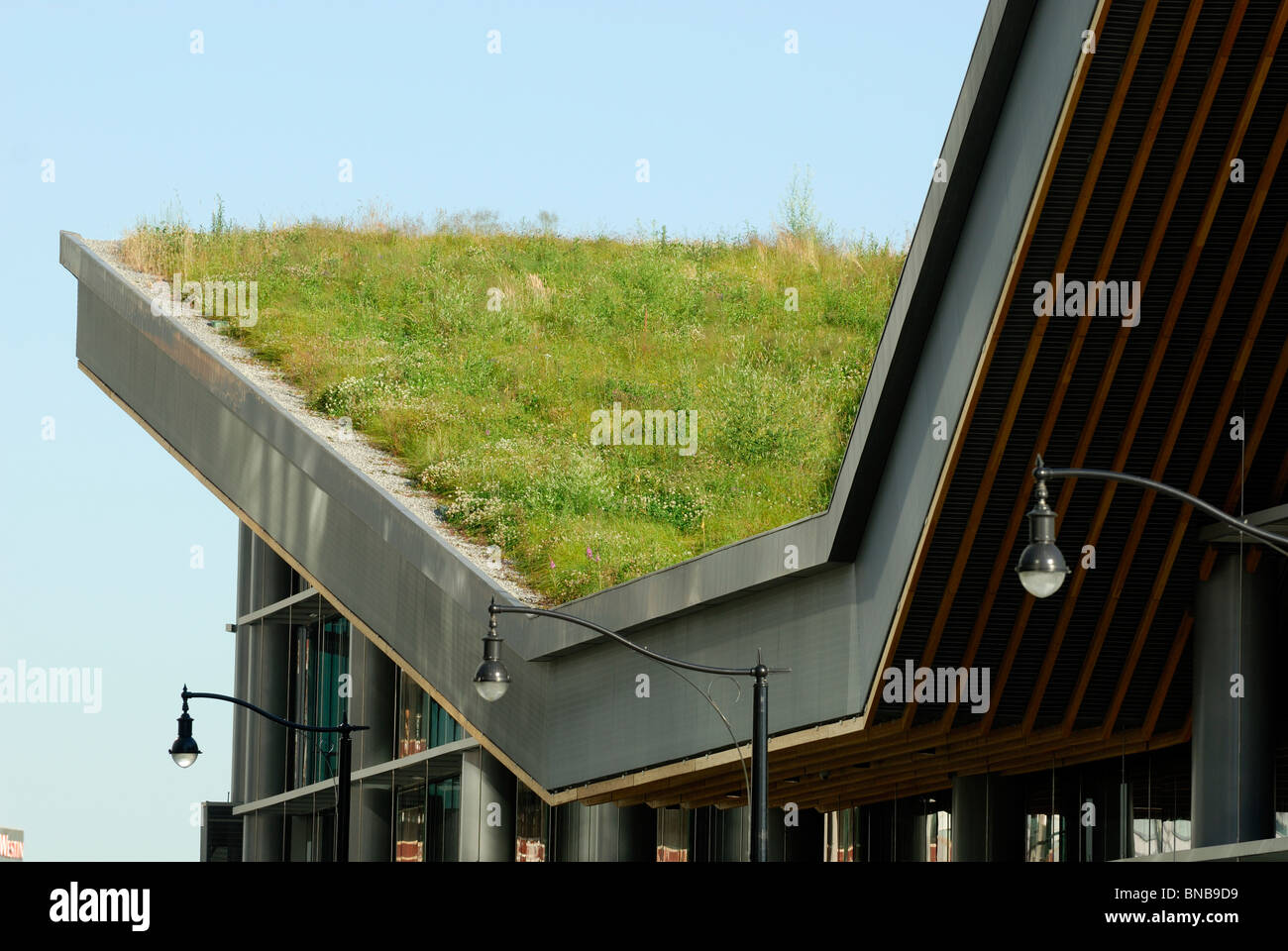 Vancouver convention center green roof hi-res stock photography and ...