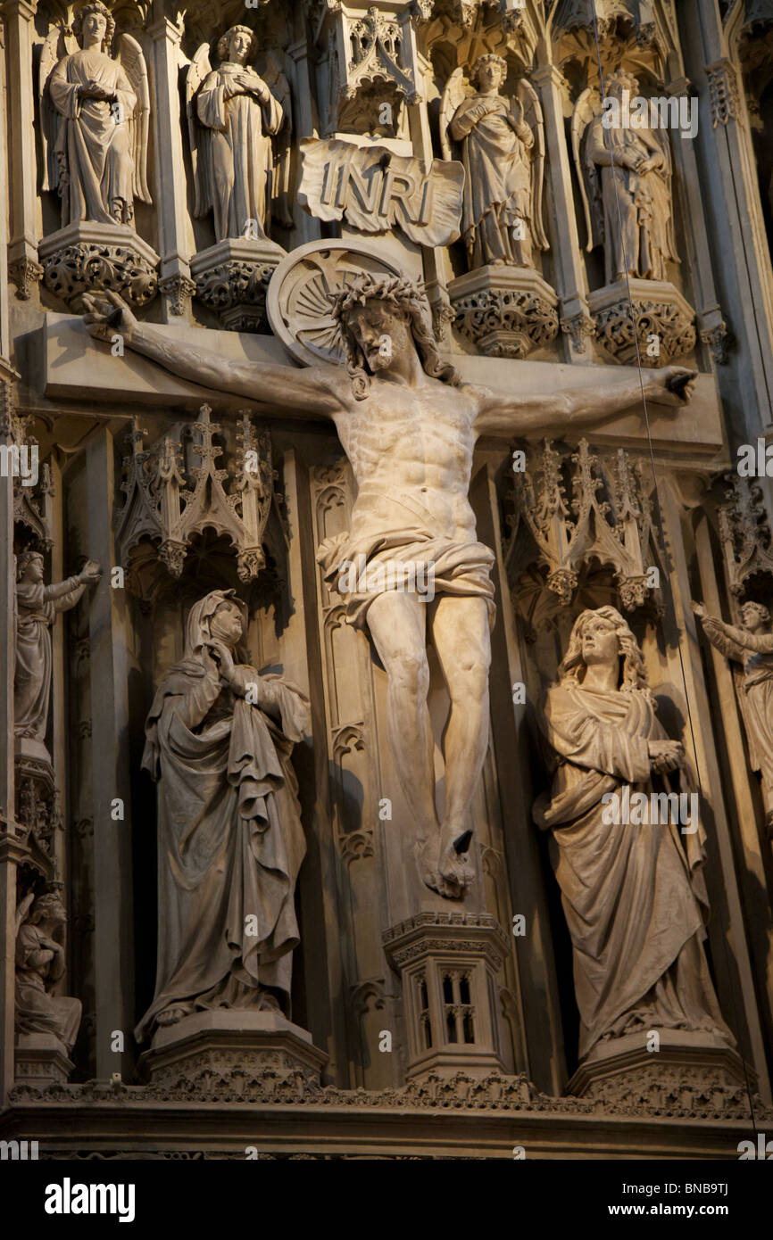 Statue of cross hi-res stock photography and images - Alamy