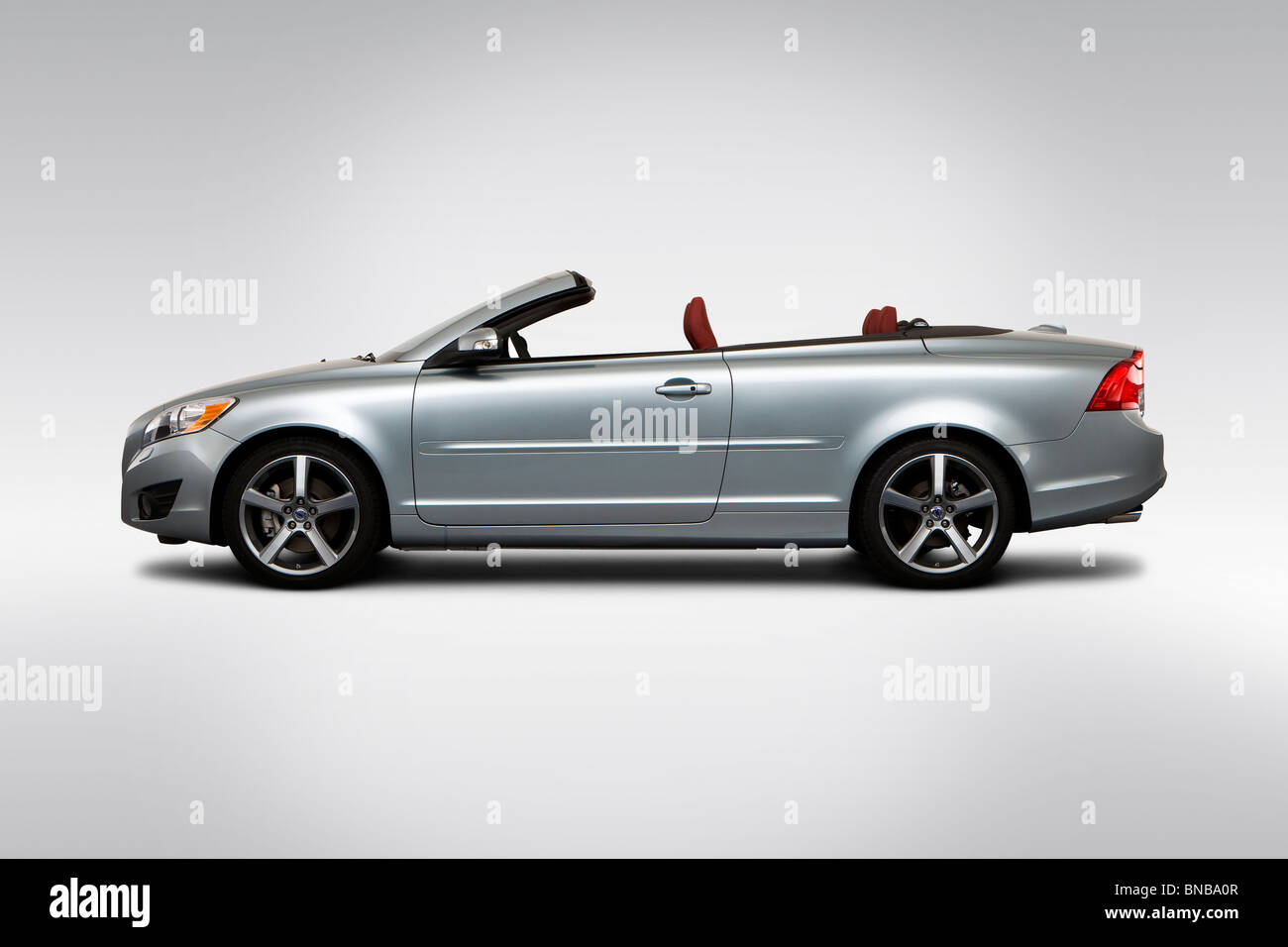 Volvo C70 T5 A CV convertible Stock Photo - Alamy