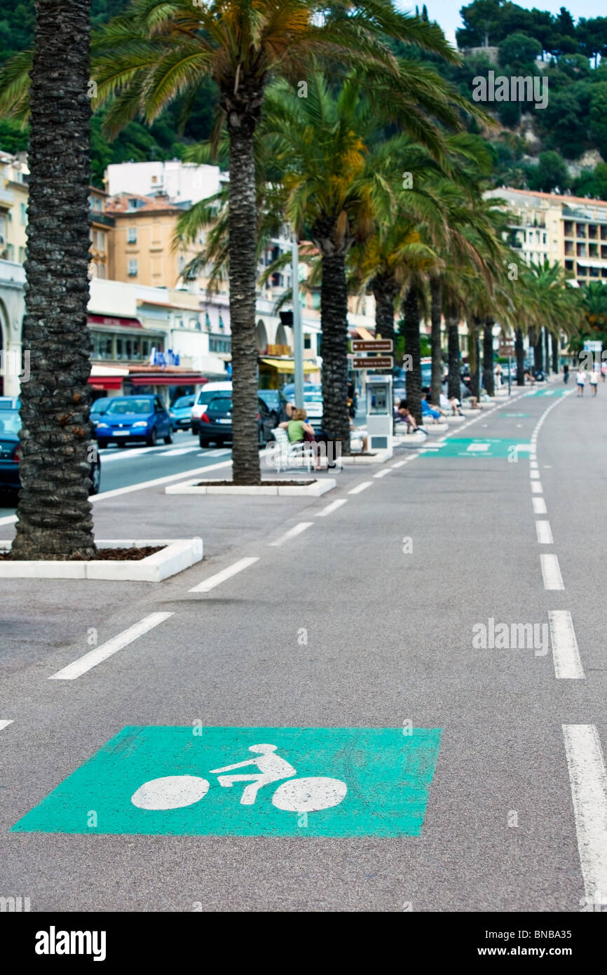 marked bicycle path on a city street. vertical shot Stock Photo - Alamy
