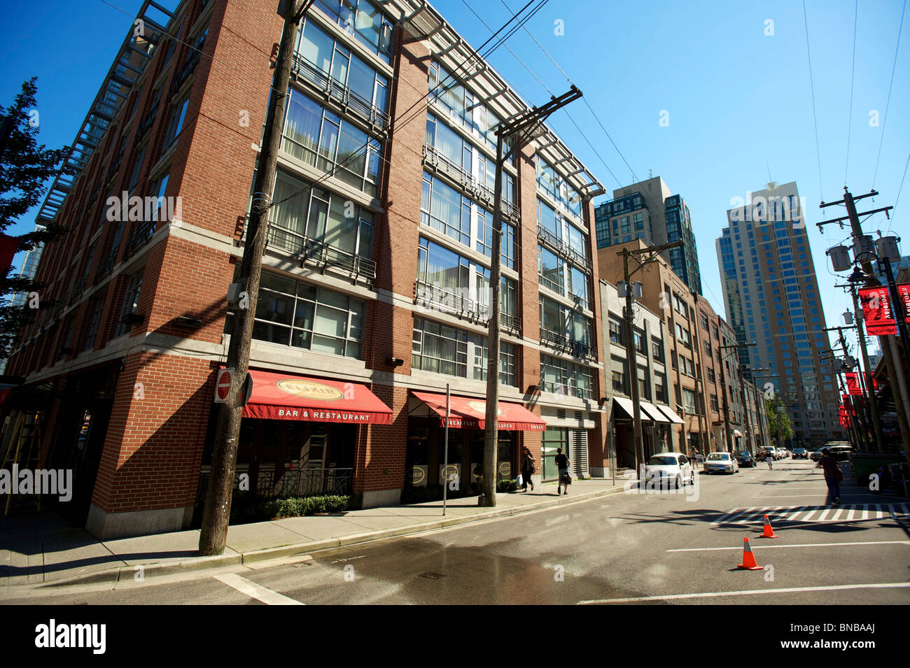 The Yaletown neighbourhood in downtown Vancouver BC, Canada Stock Photo ...