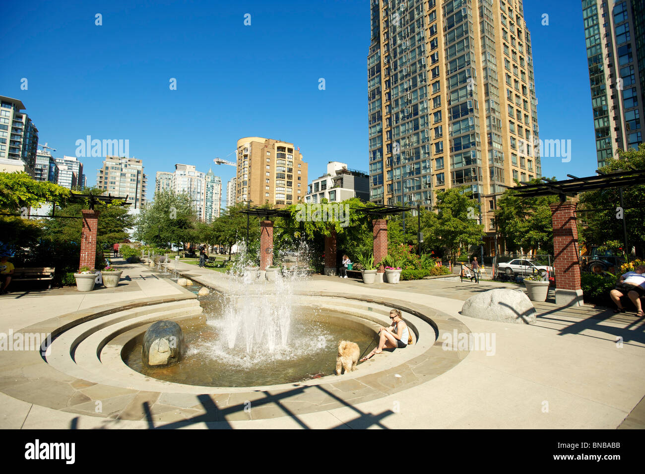 Emory Barnes park in the Yaletown neighbourhood in downtown Vancouver ...