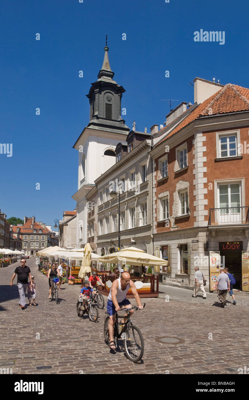Freta Street, Old Town in Warsaw, Poland Stock Photo - Alamy