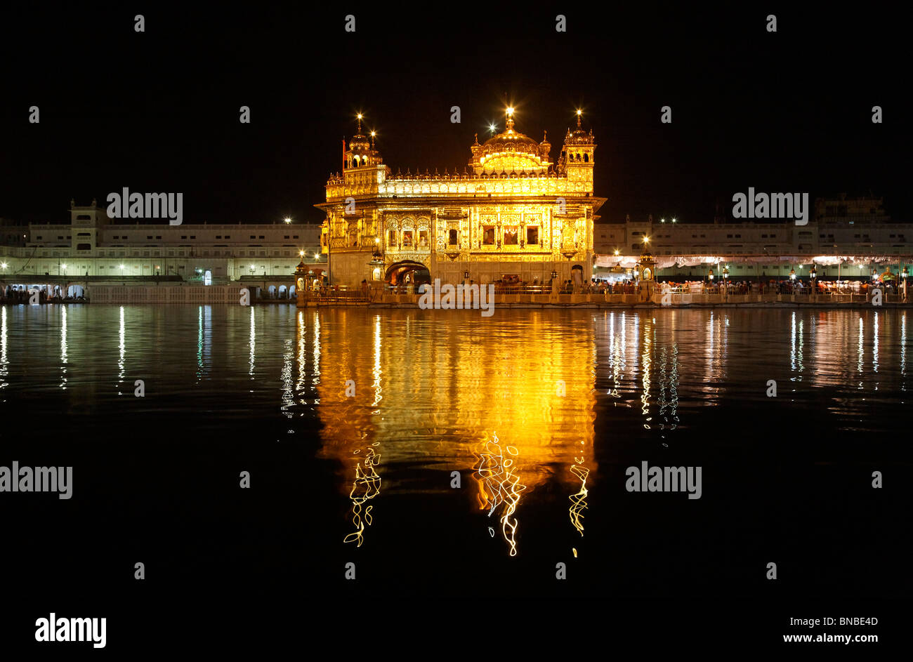 Golden Temple At Night Wallpaper