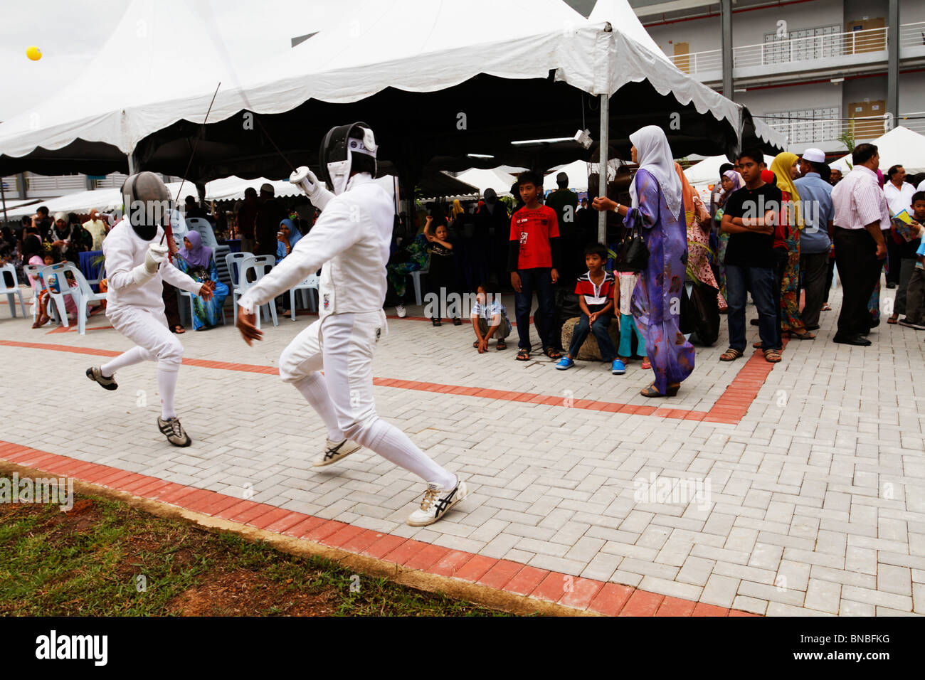 Demonstration fencing hi-res stock photography and images - Alamy