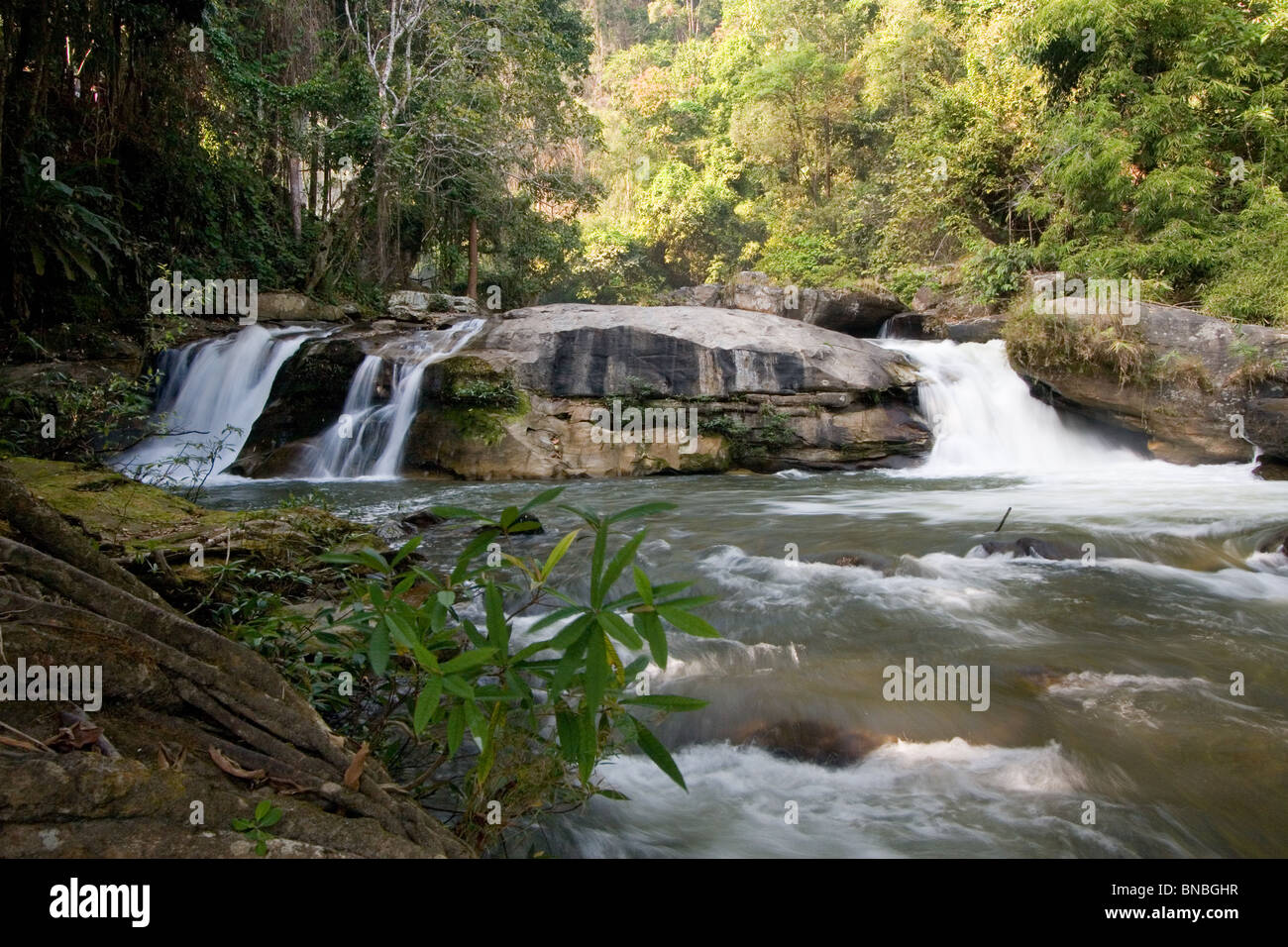 Thailand waterfall chiang mai vachiratharn hi-res stock photography and ...