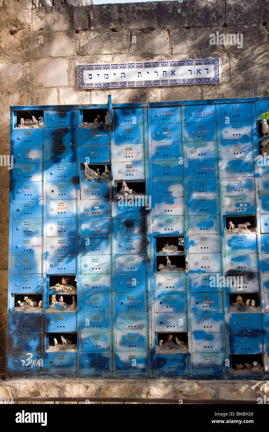 Hod letter hi-res stock photography and images - Alamy