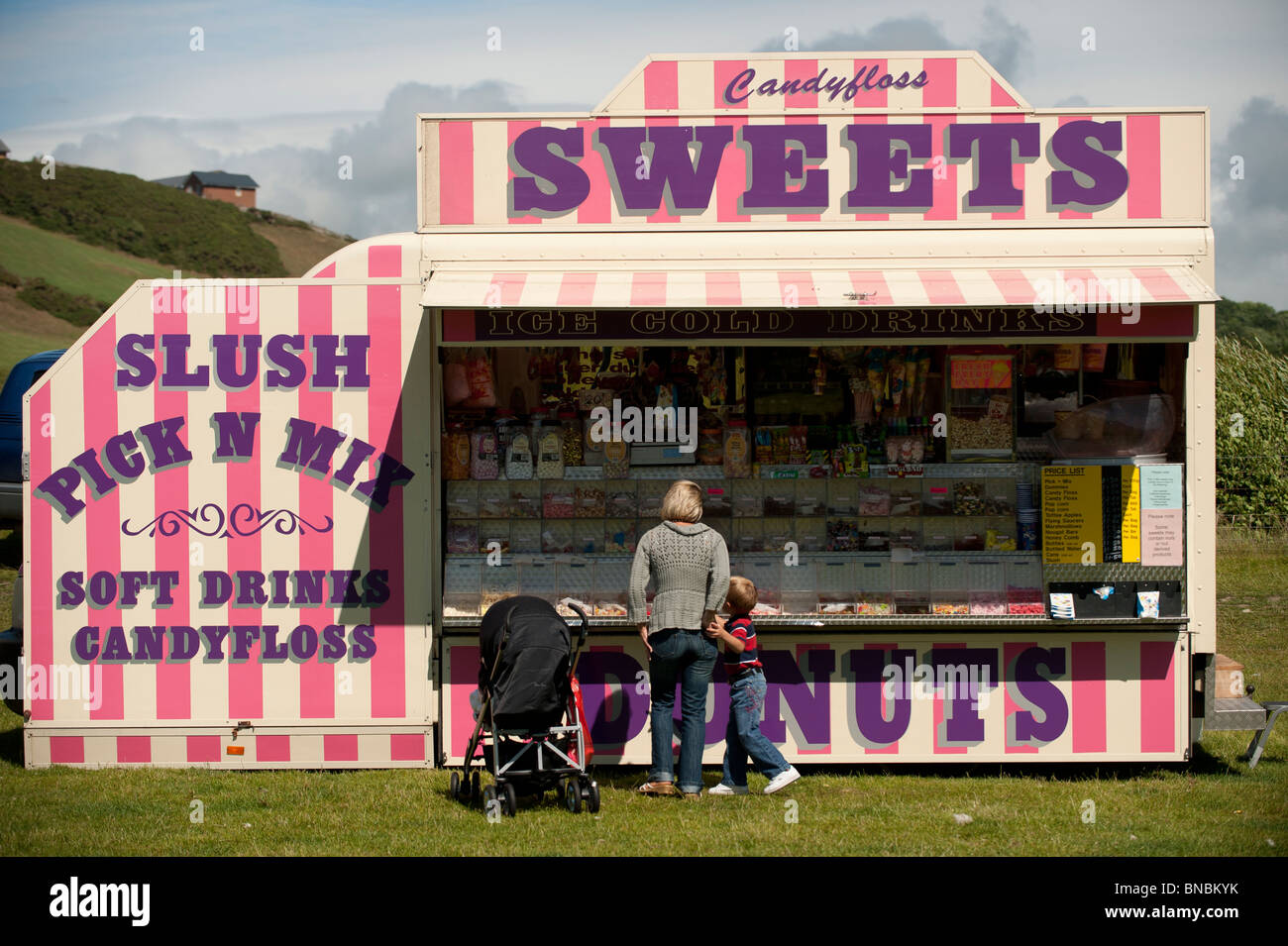Mobile sweet van hi-res stock photography and images - Alamy