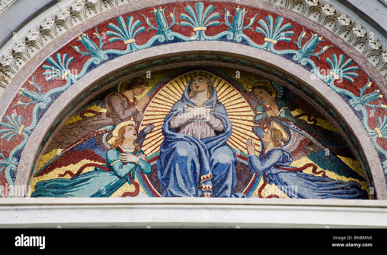 Cathedral mosaic hi-res stock photography and images - Alamy