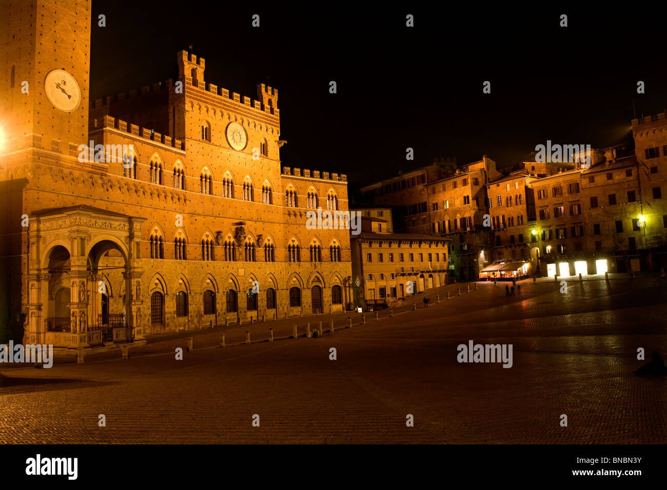 Gothic architecture siena hi-res stock photography and images - Alamy