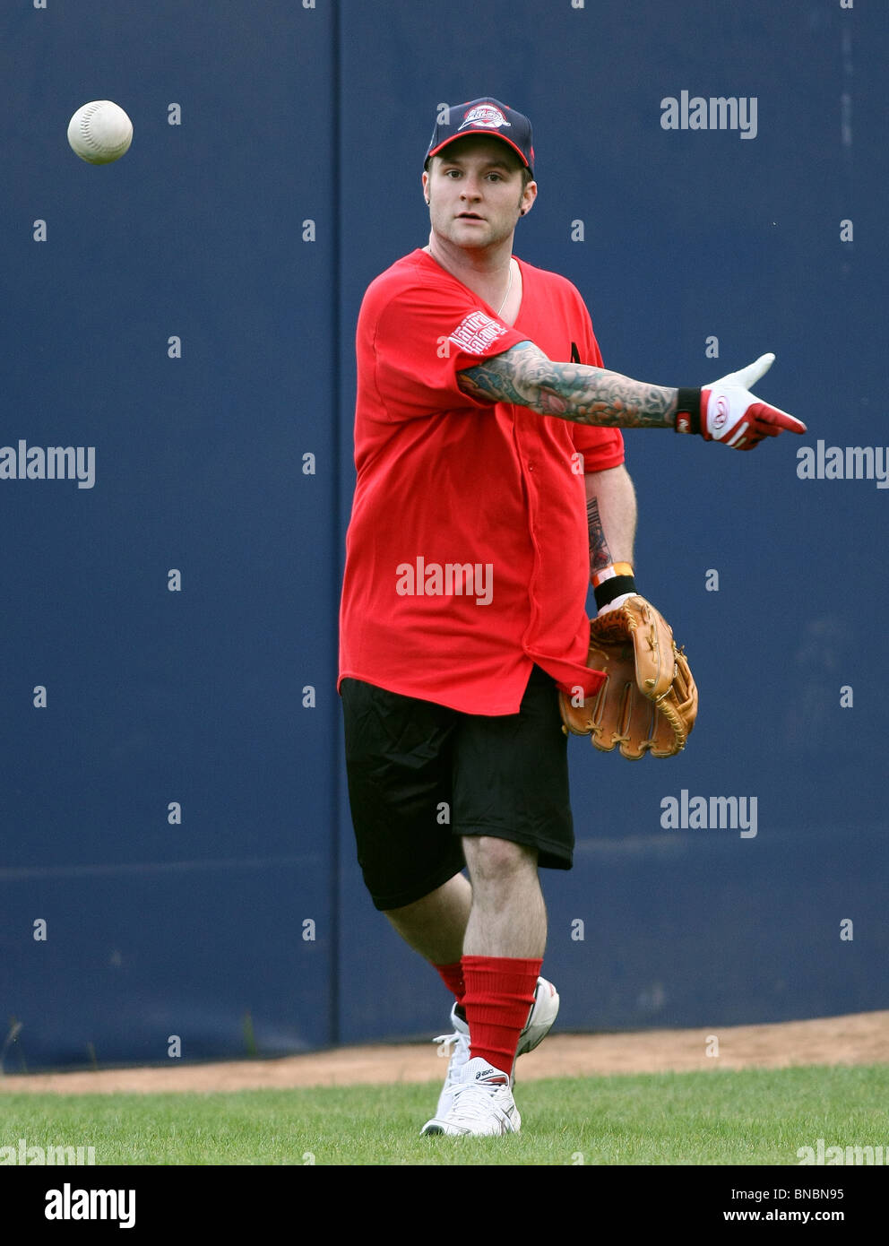 BLAKE LEWIS THE STEVE GARVEY'S CELEBRITY SOFTBALL CLASSIC MALIBU CA 10 ...