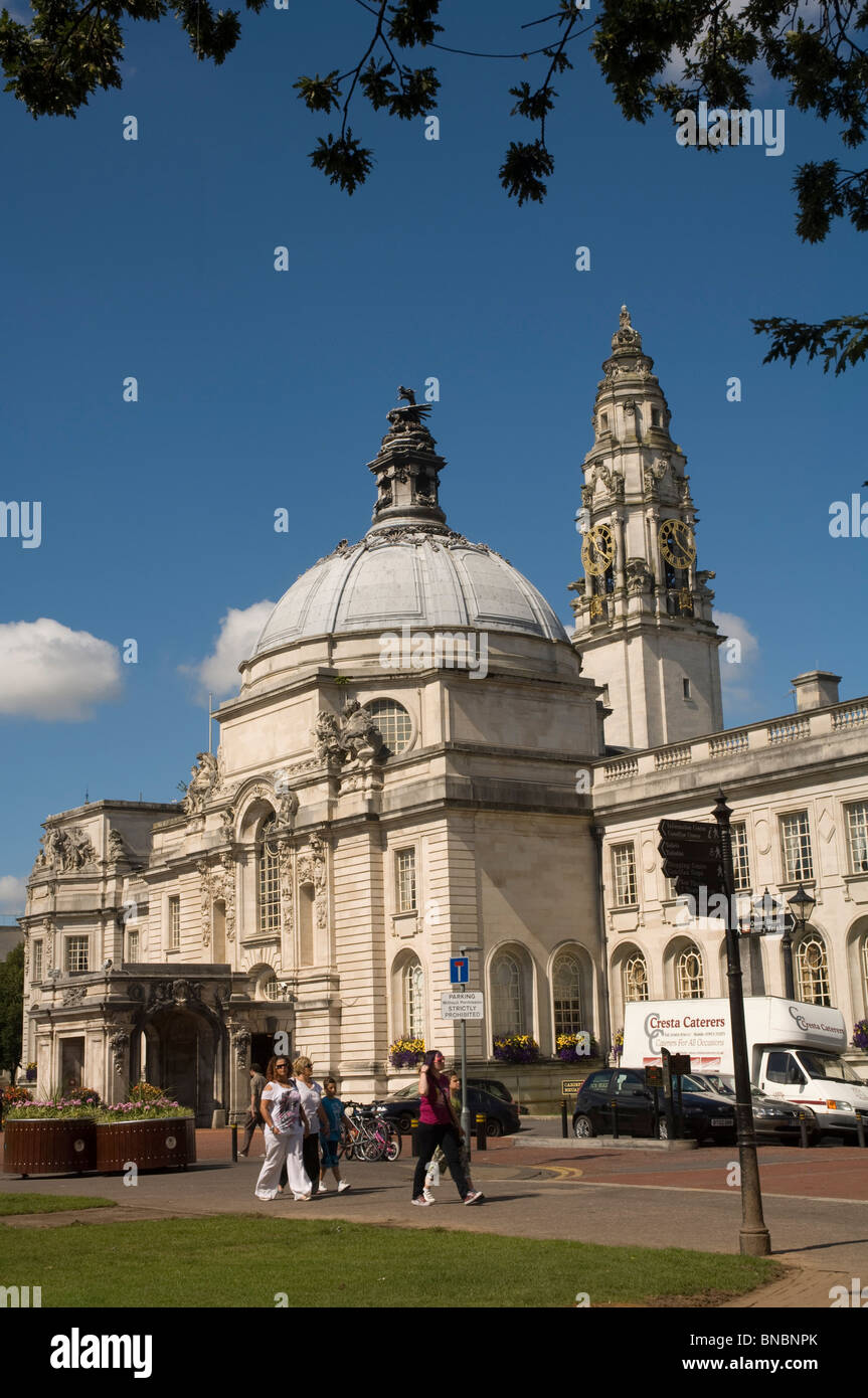 City Hall, Cardiff, Wales, UK, Europe Stock Photo - Alamy