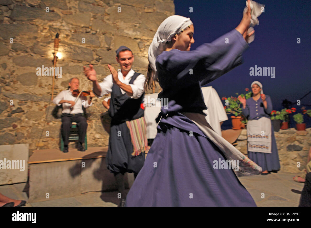 Greece Traditional Dance Group High Resolution Stock Photography and ...
