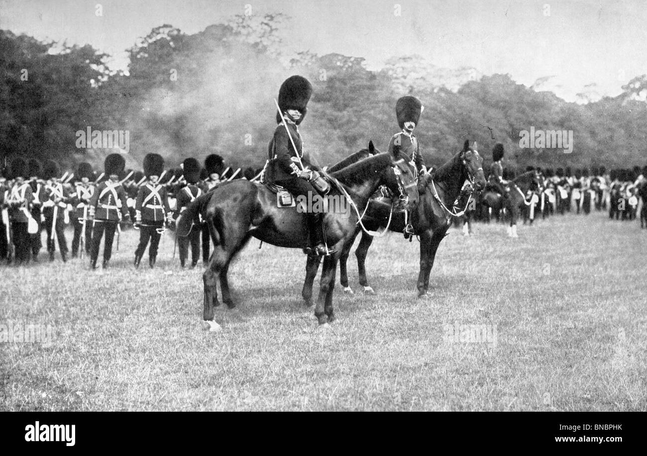 Soldiers of the Queen Stock Photo - Alamy