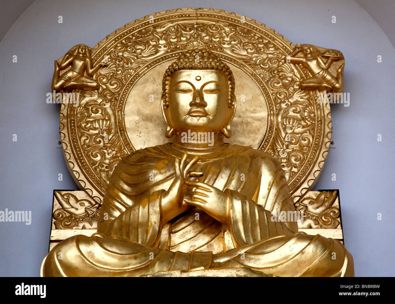 London Peace Pagoda in Battersea Park Stock Photo - Alamy