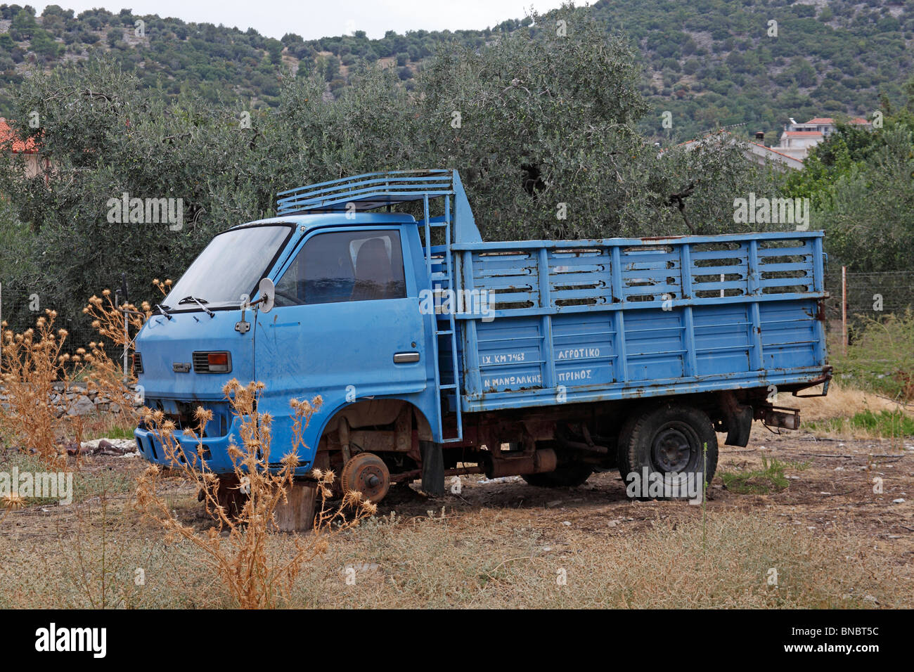 Blue lorry hi-res stock photography and images - Alamy