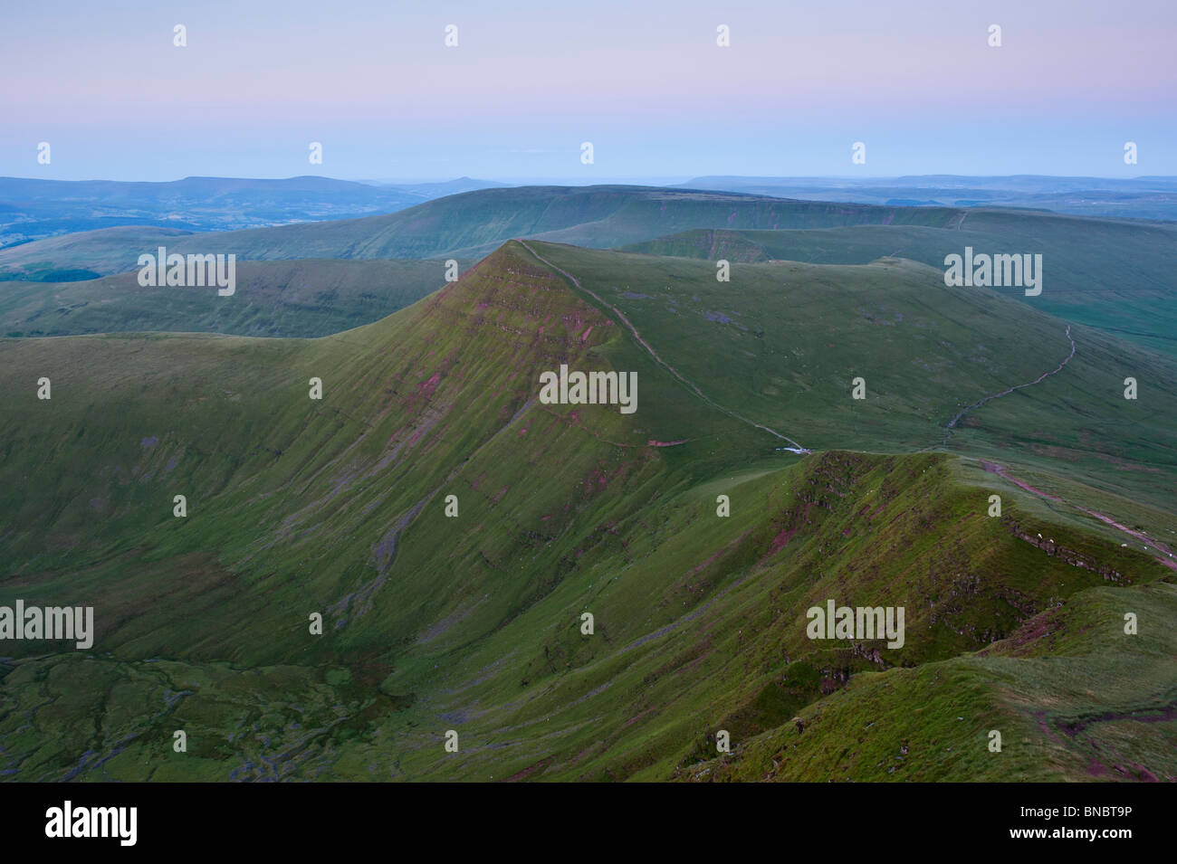 Cribyn viewed from Pen Y Fan, Brecon Beacons national park, Wales Stock ...