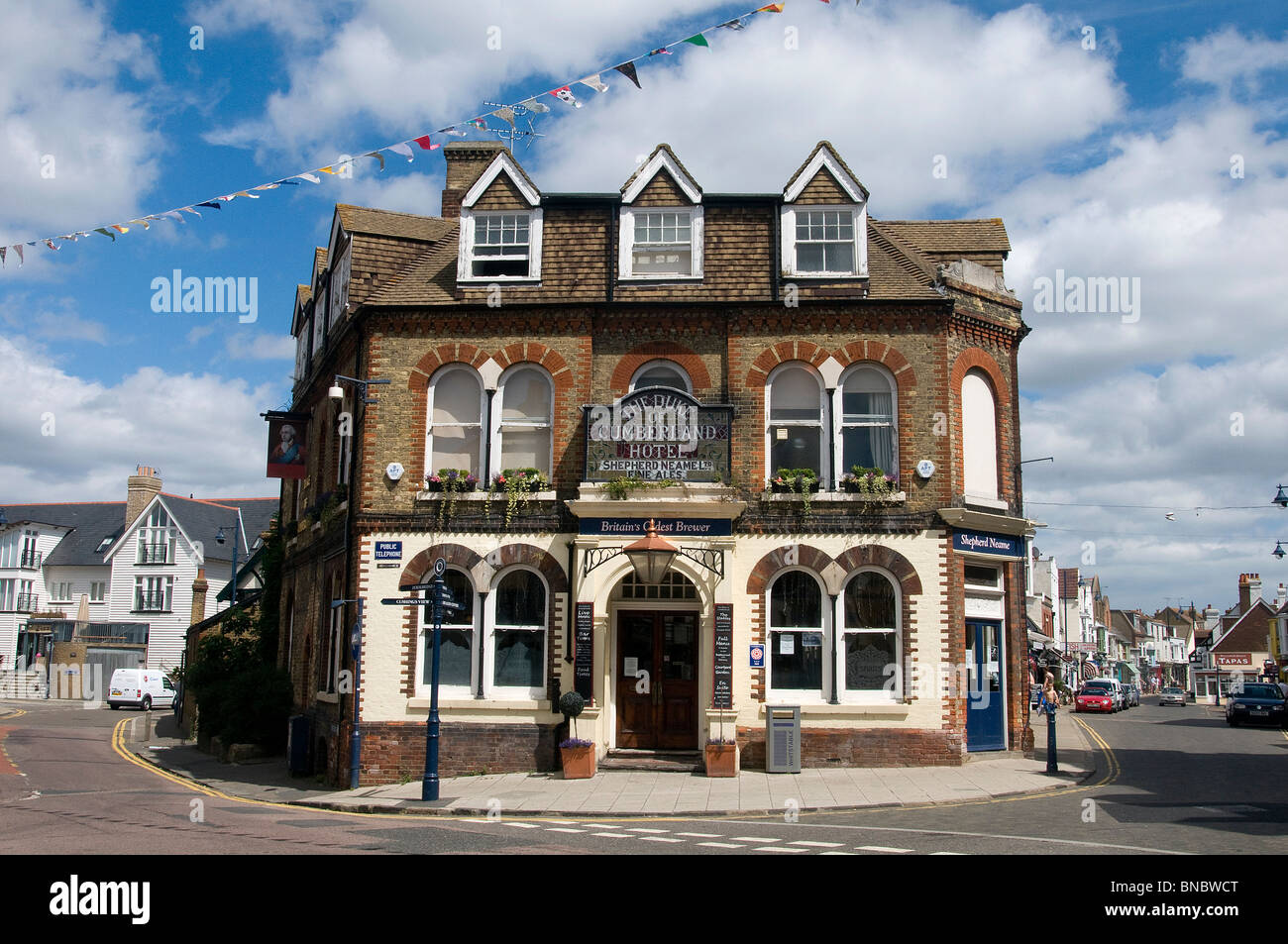 Duke of kent car hi-res stock photography and images - Alamy