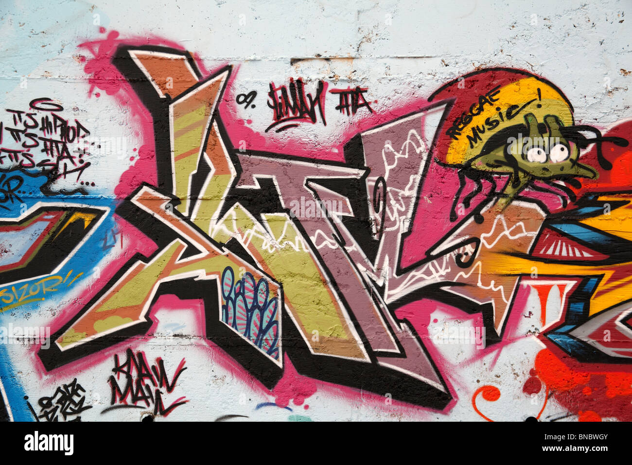 Greek graffiti hi-res stock photography and images - Alamy