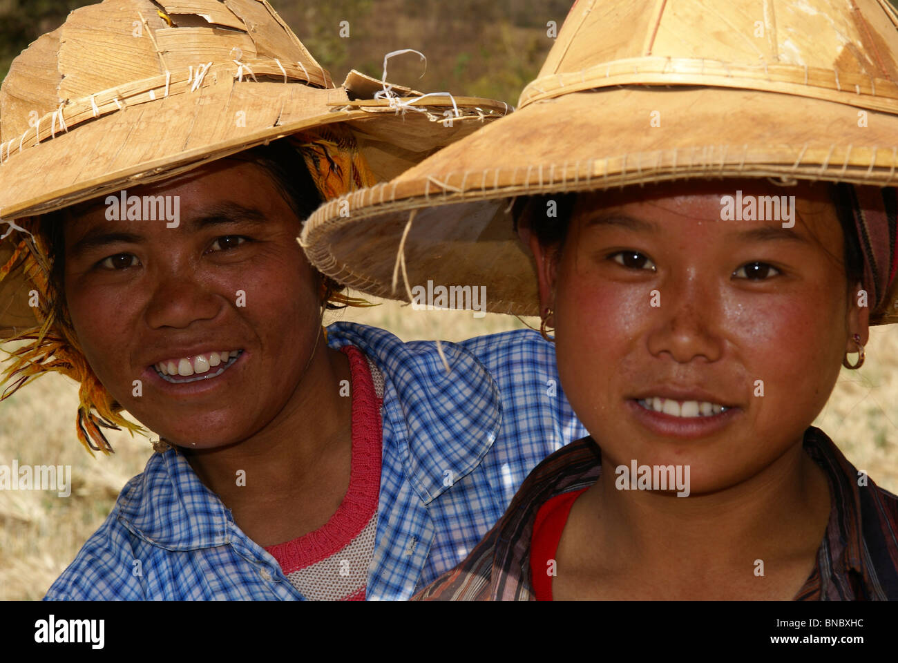Burmese peasants hi-res stock photography and images - Alamy