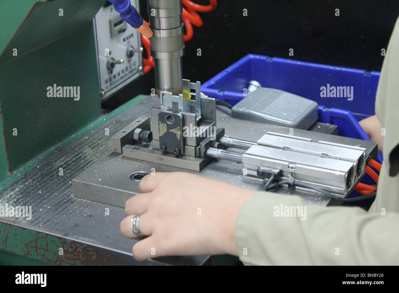 Semi Automated Fixture used to rivet Movement Assembly of Speedometer ...