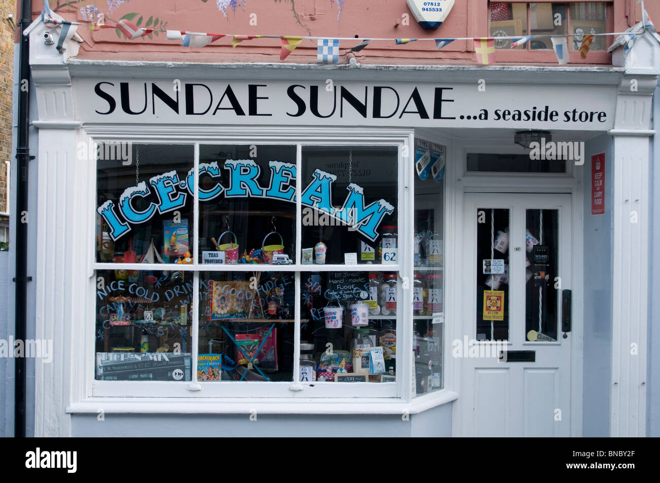Sweat shop hi-res stock photography and images - Alamy