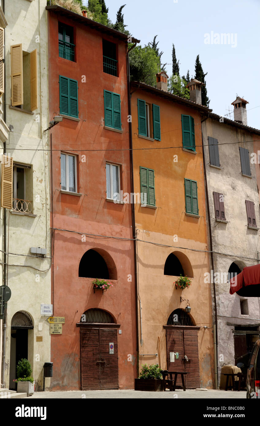 Tall buildings medieval hi-res stock photography and images - Alamy