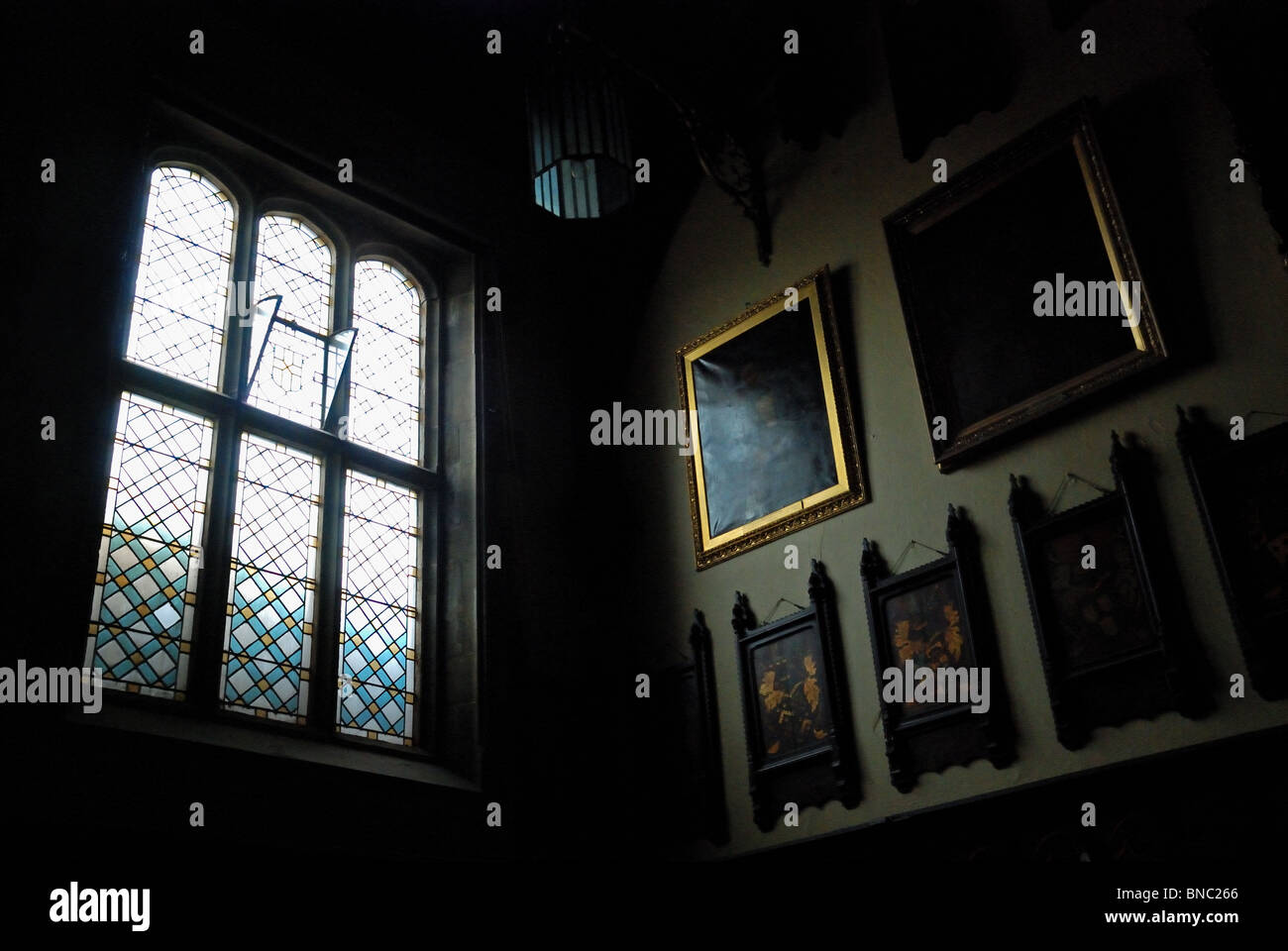 Durham town hall hi-res stock photography and images - Alamy