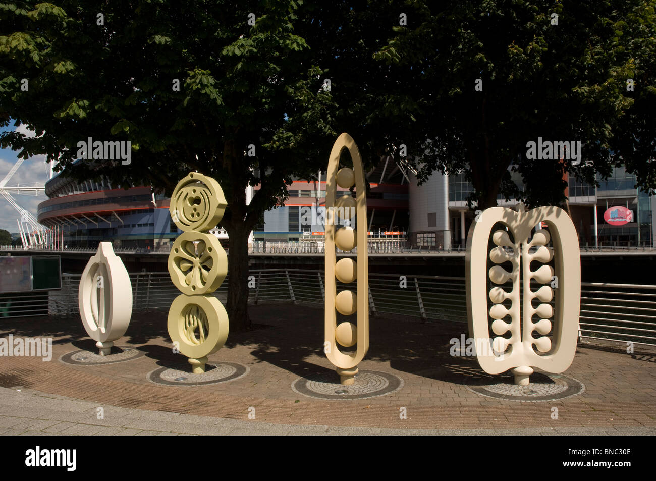 Europe destination sculpture hi-res stock photography and images - Alamy