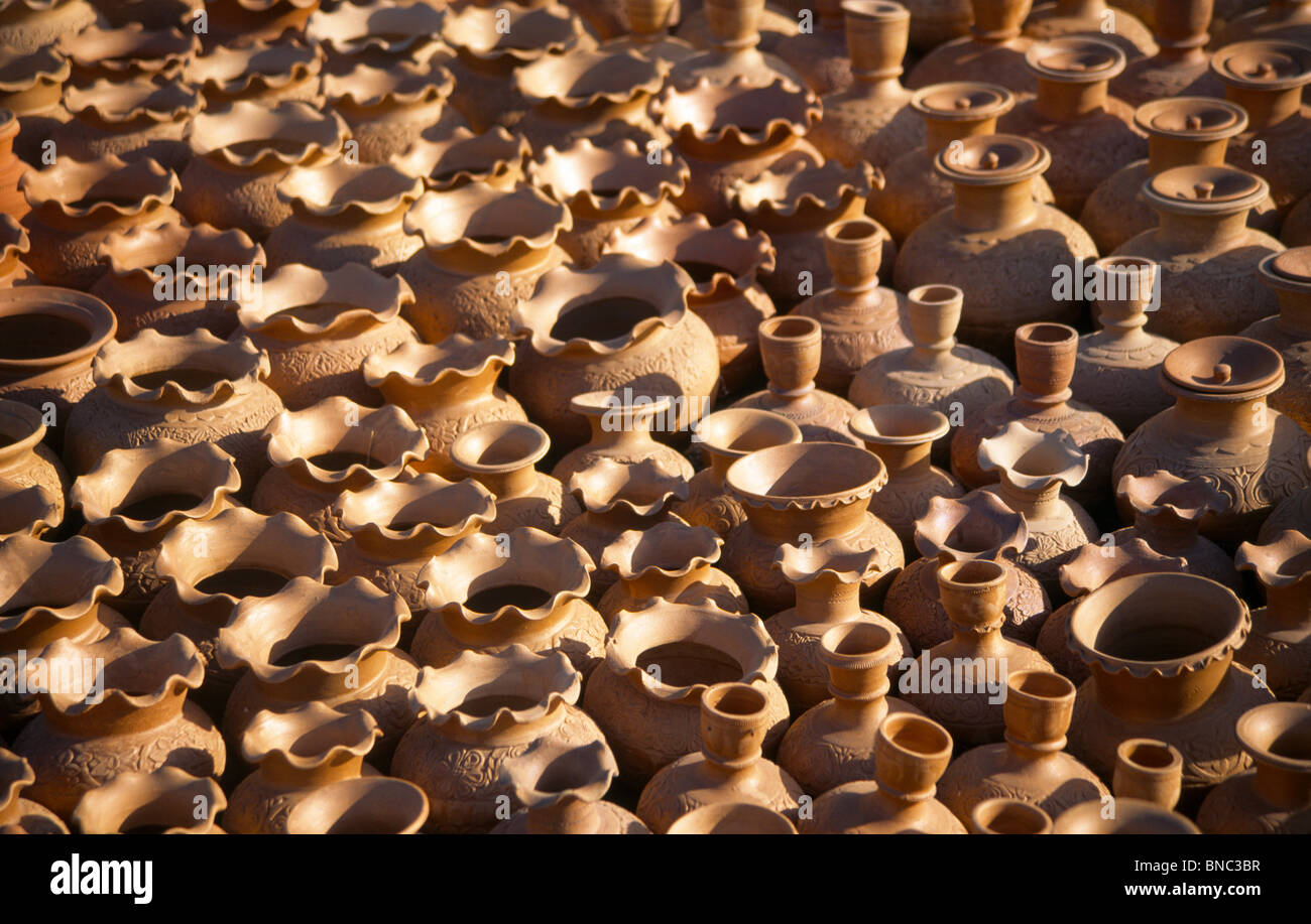 Ras Al Khaimah UAE Friday Market Masafi Pots Stock Photo - Alamy
