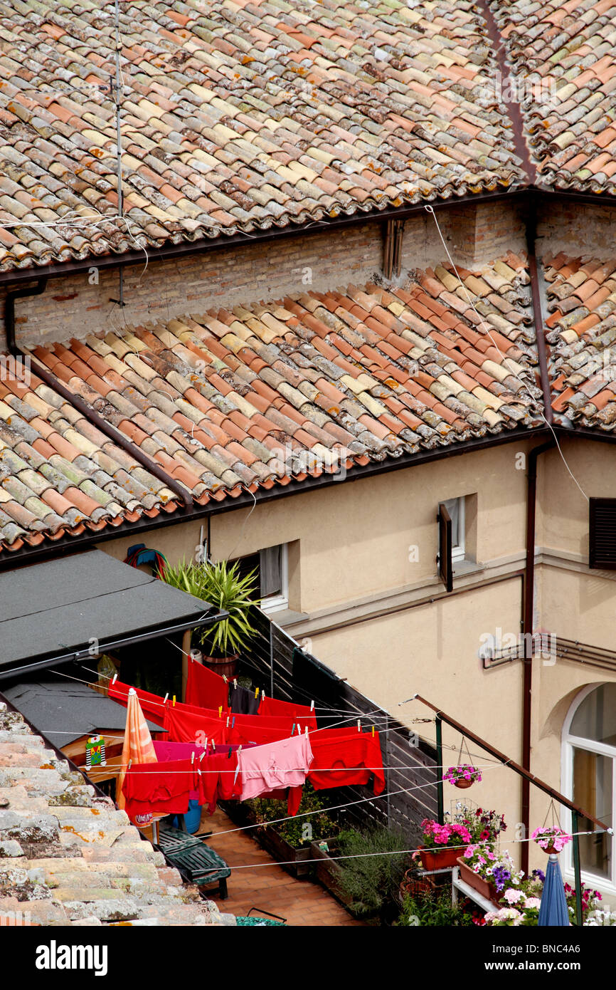 Peg tile roof hi-res stock photography and images - Alamy